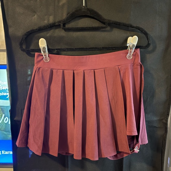 HALARA | Skirts | Halara Wine Pleated Mini Skirt | Poshmark